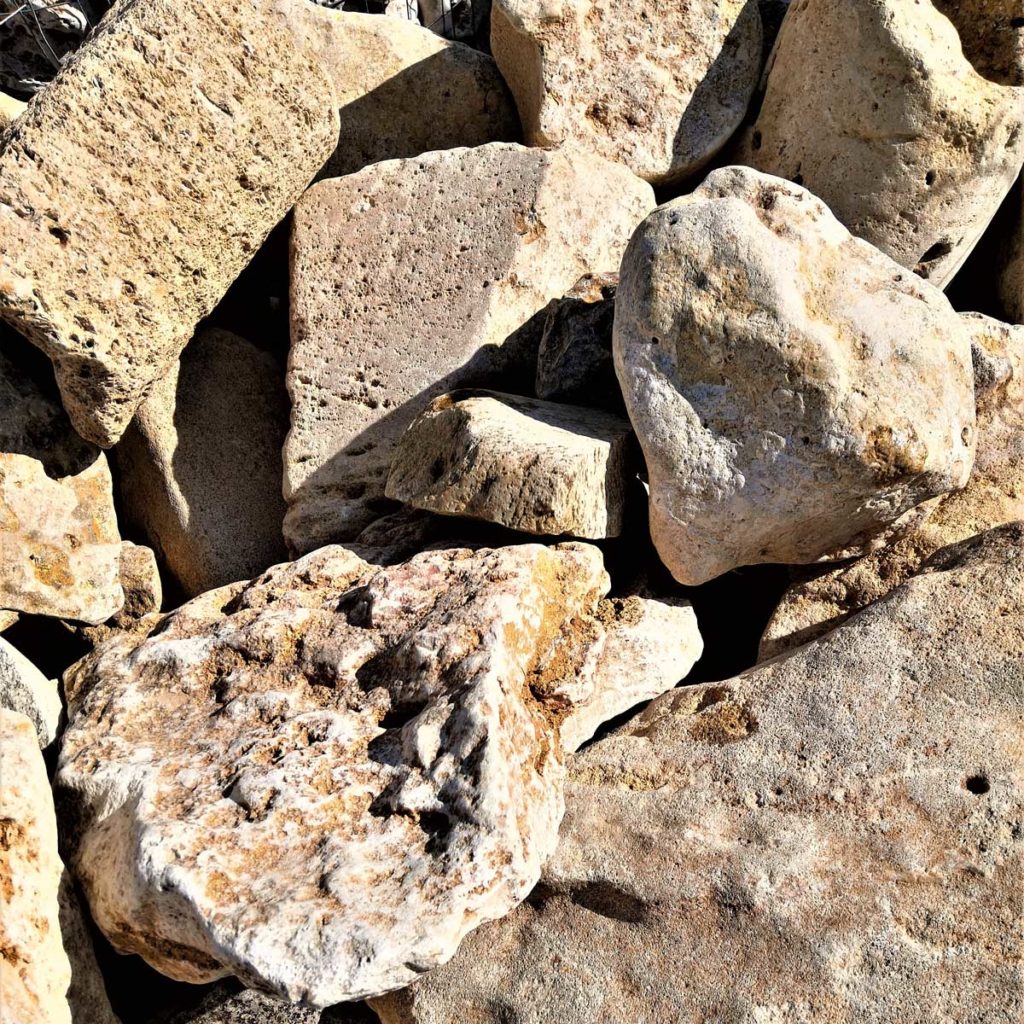 Forniture ciottoli Roma | Forniture porfido Roma | Romana Selciati