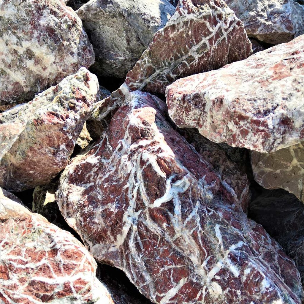 Forniture ciottoli Roma | Forniture porfido Roma | Romana Selciati